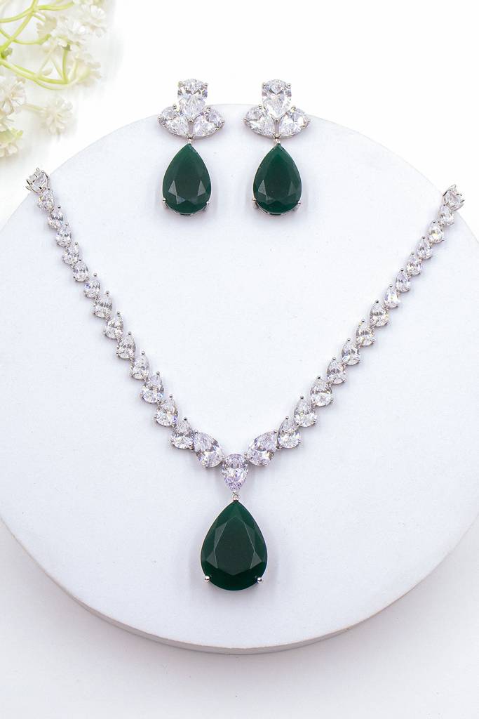 Andie X Solara Emerald Green Pendant Set | Andie x Solara Emerald Green ...