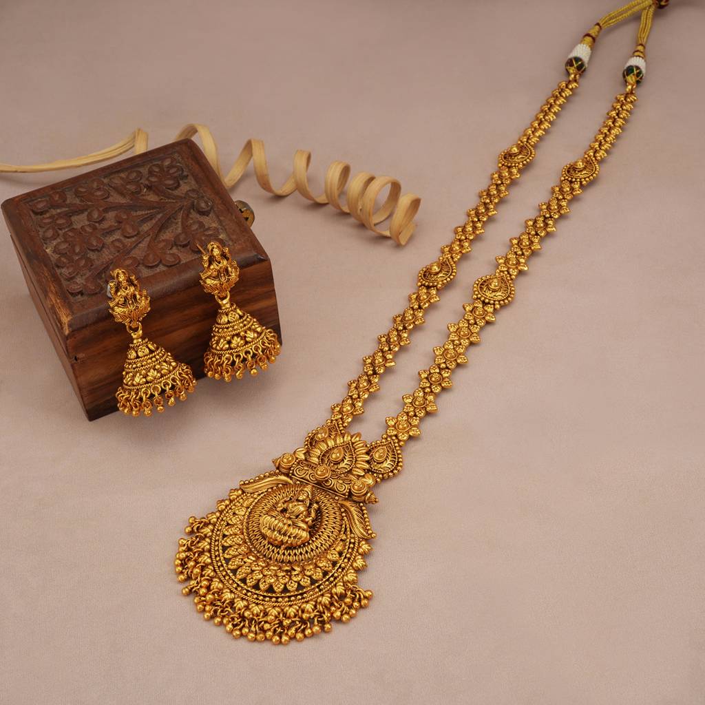 Long Antique Gold Plain Maa Lakshmi Necklace Set With Jhumka | Long ...