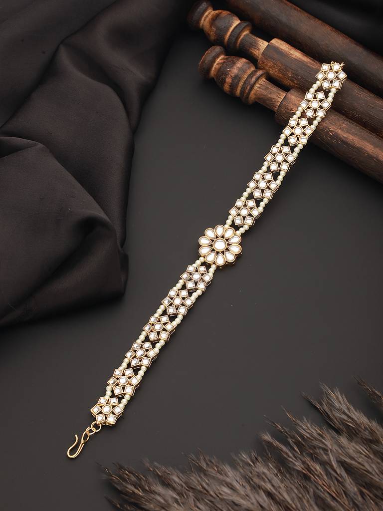 Gold-Plated Kundan & Pearl Studded Mathapatti | Gold-Plated Kundan ...