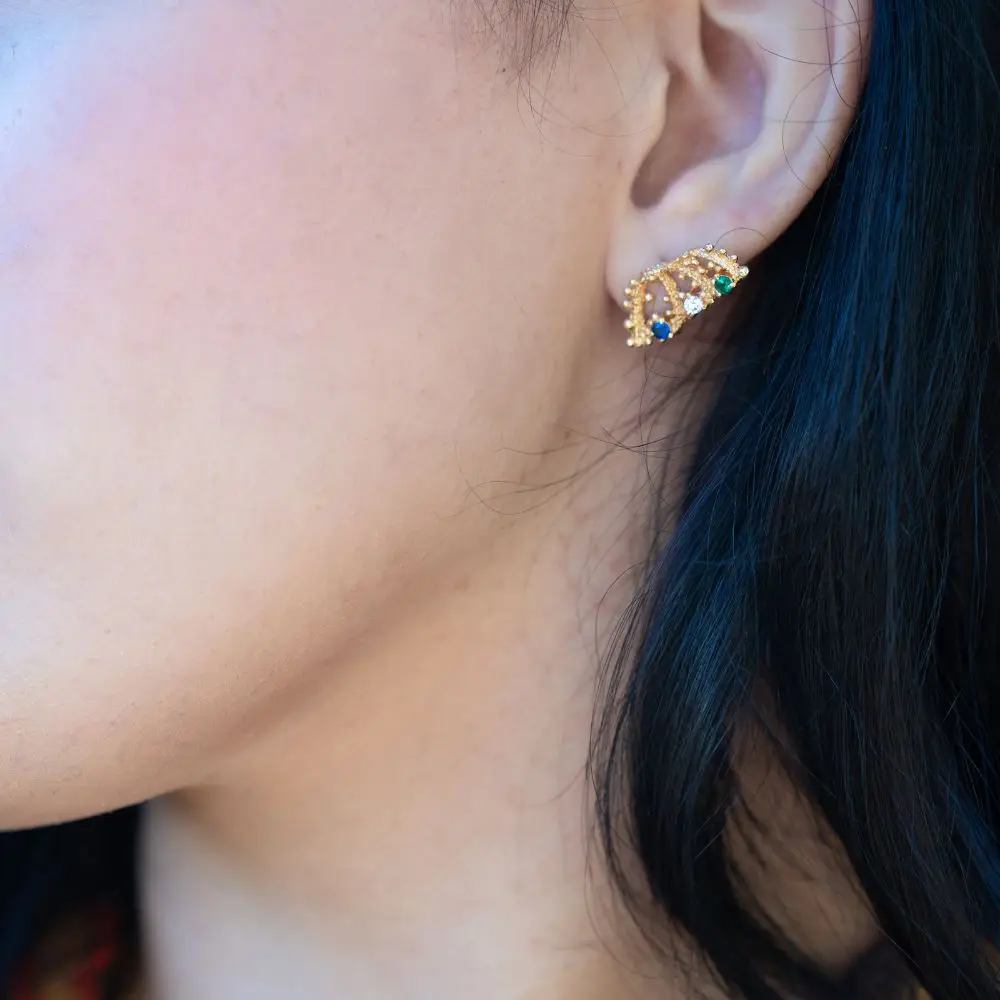 Textured Mini Stud Earrings | Textured Mini Stud Earrings - Silver · Eternz