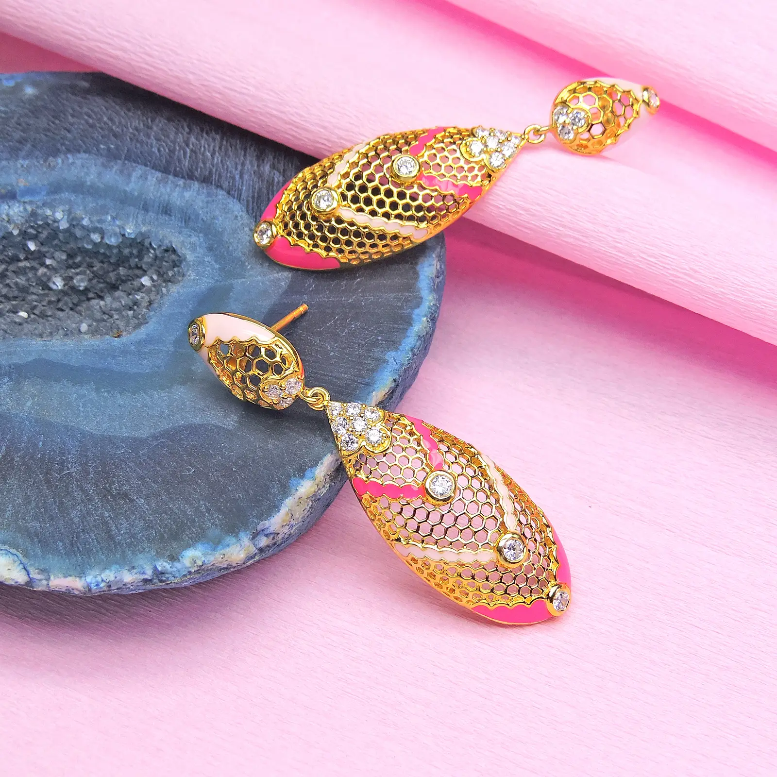 Creative Contour | Creative Contour · Eternz