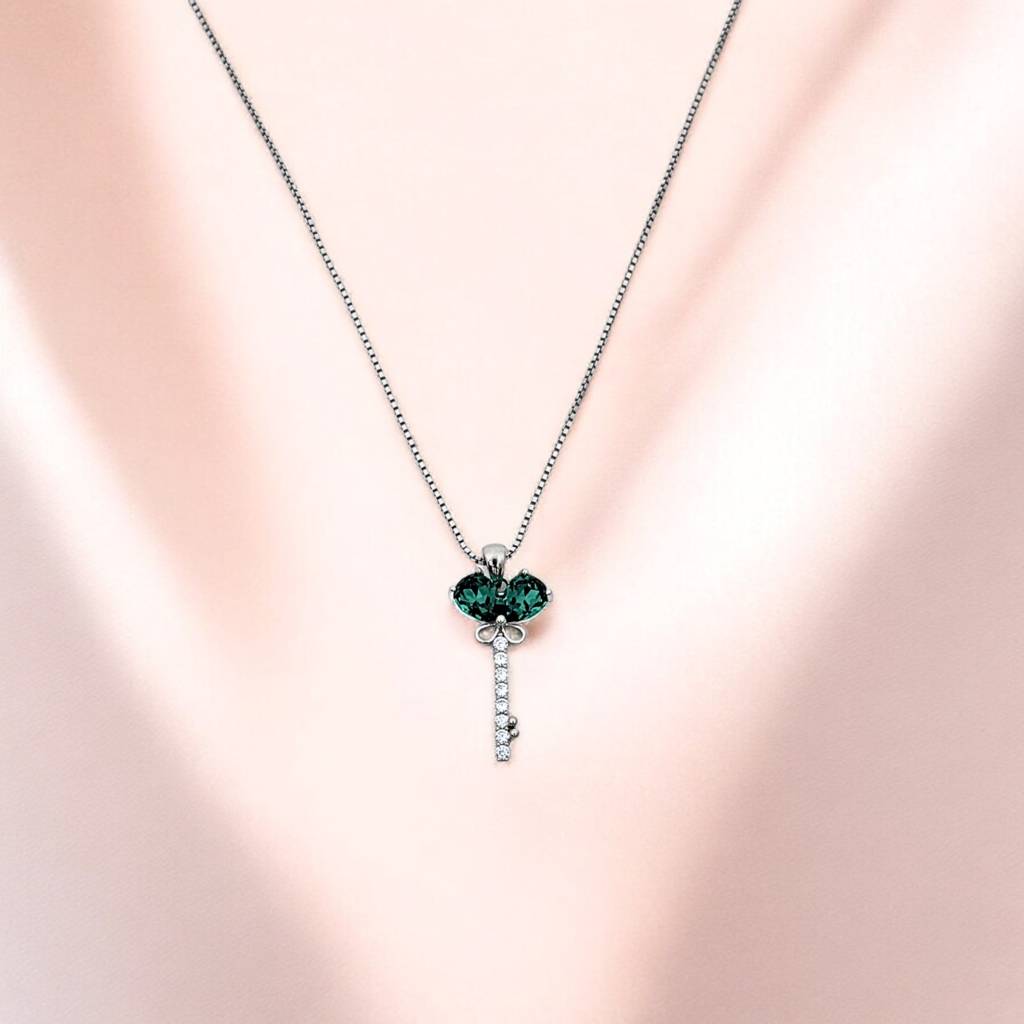 Silver Love Unlocked Pendant | Silver Love Unlocked Pendant · Eternz