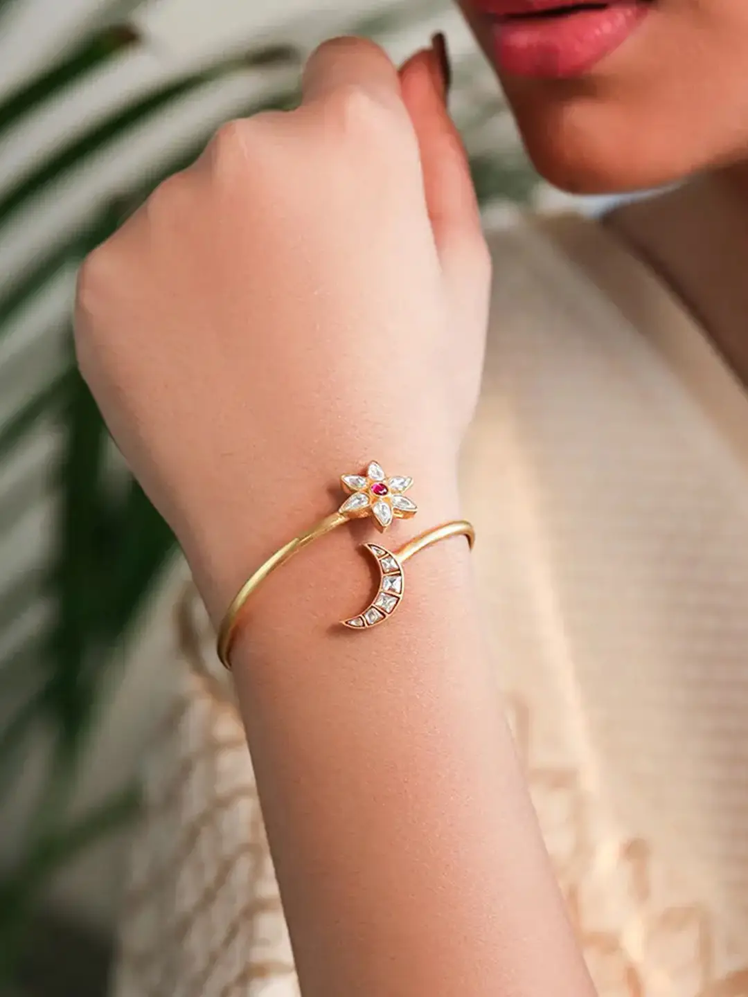 Silver 92.5 Chand And Star Cuff | Silver 92.5 Chand And Star Cuff · Eternz