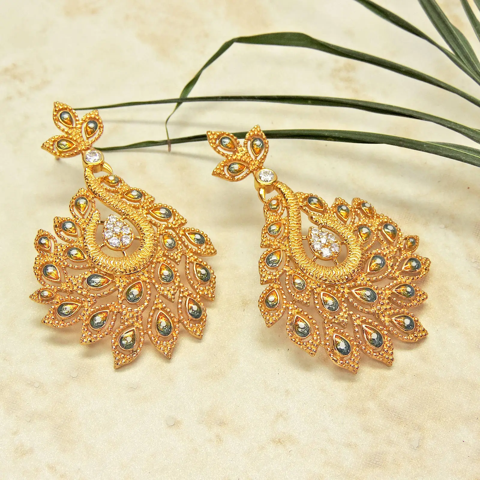 Dancing Feathers | Dancing Feathers · Eternz