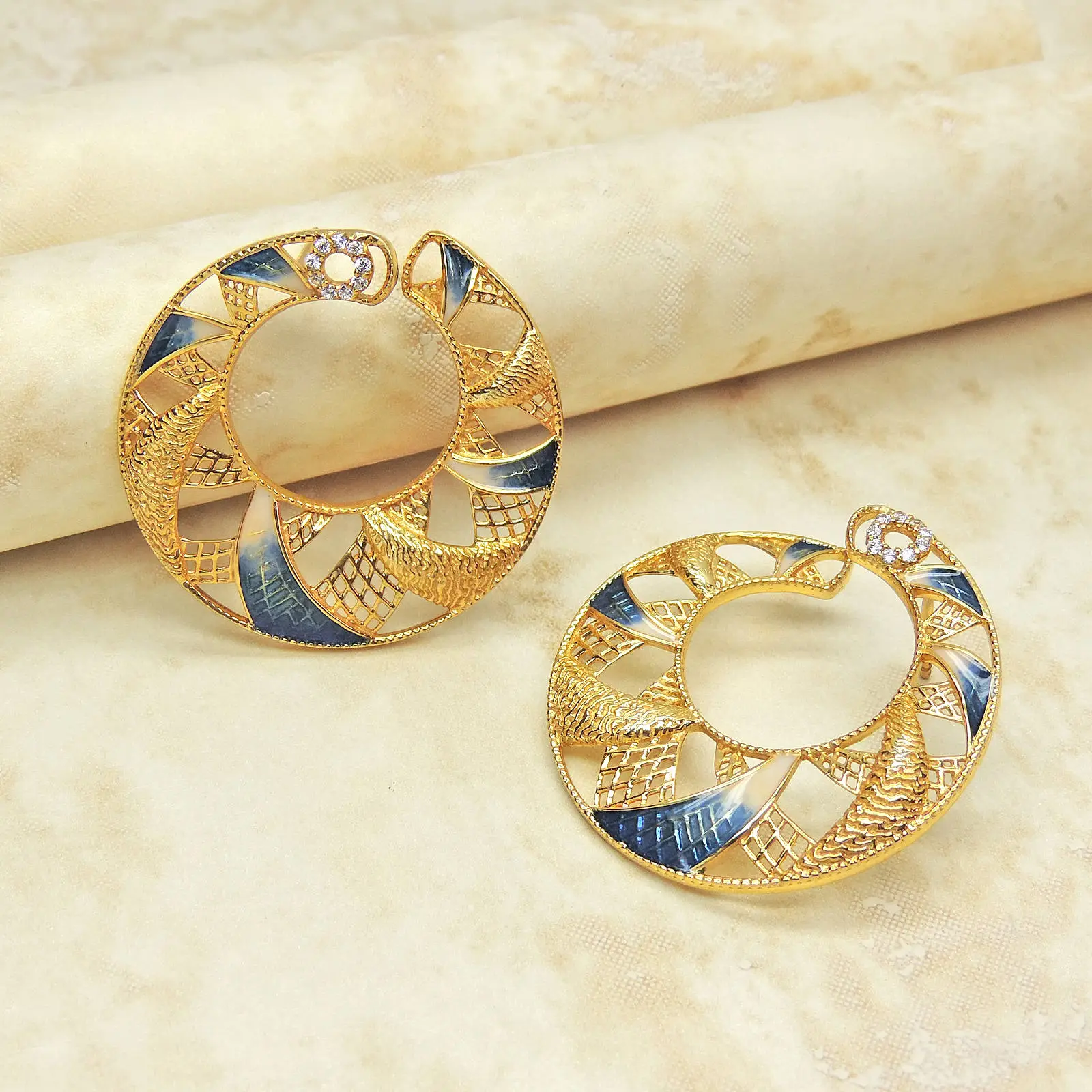 Thread Weaved Hoop | Thread Weaved Hoop · Eternz