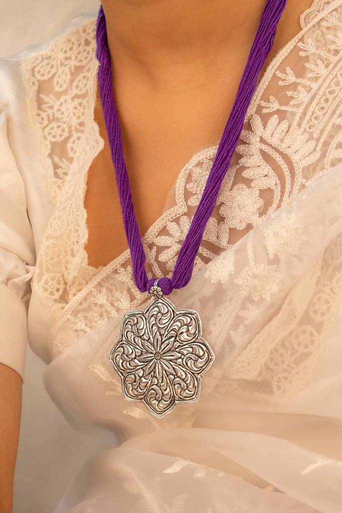 925 Sterling Silver Anvaya Flower Carved Dori Necklace | 925 Sterling ...