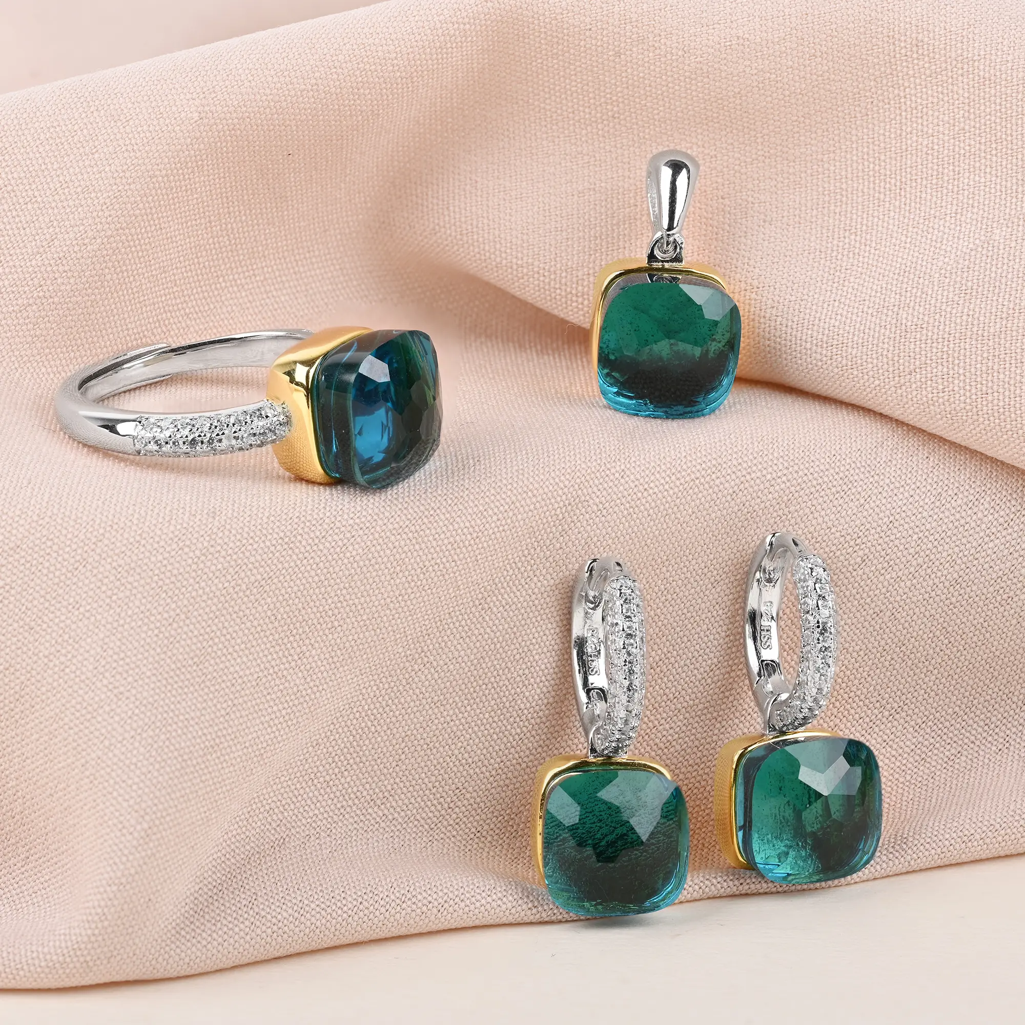 Majestic Emerald Set | Majestic Emerald Set · Eternz