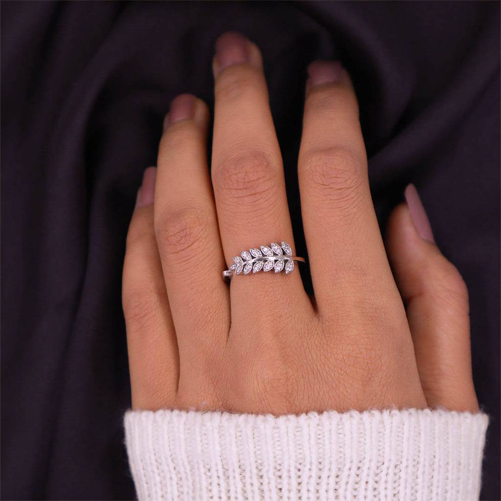 Minimal Leaf Silver Ring | Minimal Leaf Silver Ring · Eternz