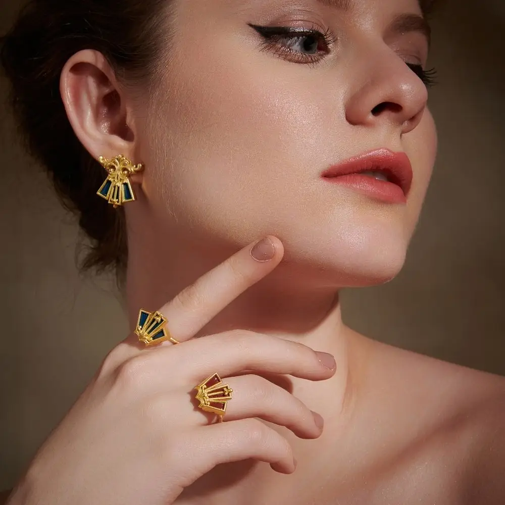 Floral Scroll Ring | Green Floral Scroll Ring · Eternz