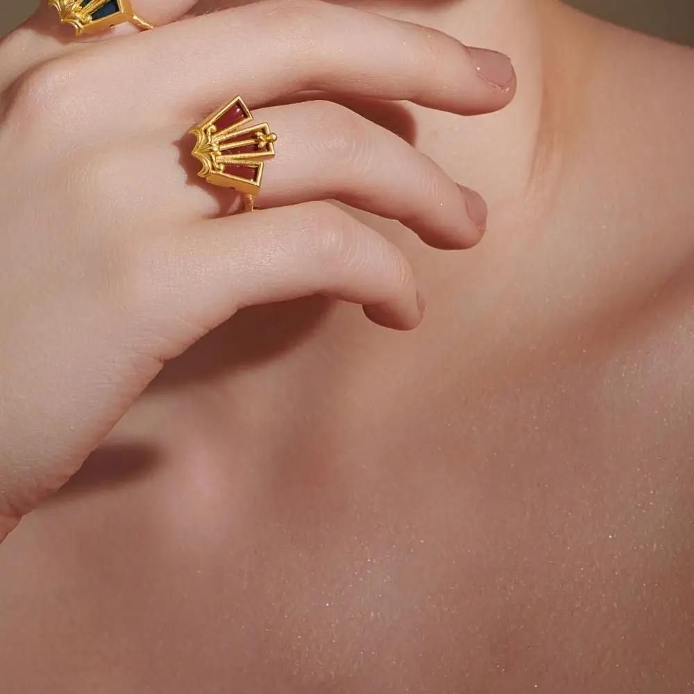 Floral Scroll Ring | Green Floral Scroll Ring · Eternz