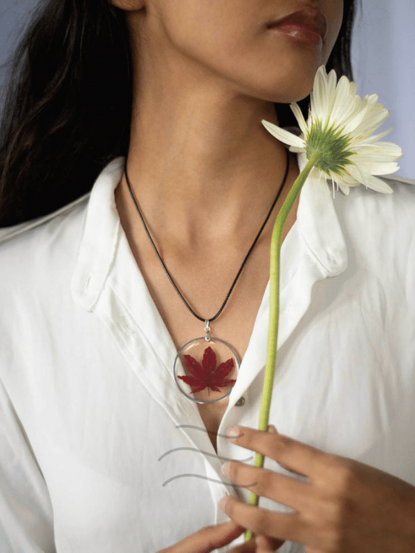 The Fall Locket | The Fall Locket · Eternz