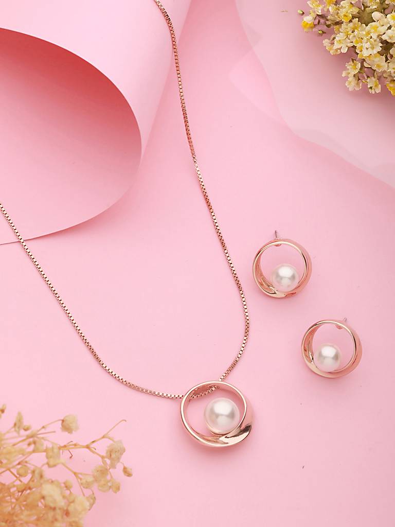 Anti-Tarnish Plated Pearl Beaded Minimal Galaxy Locket Jewellery Set ...