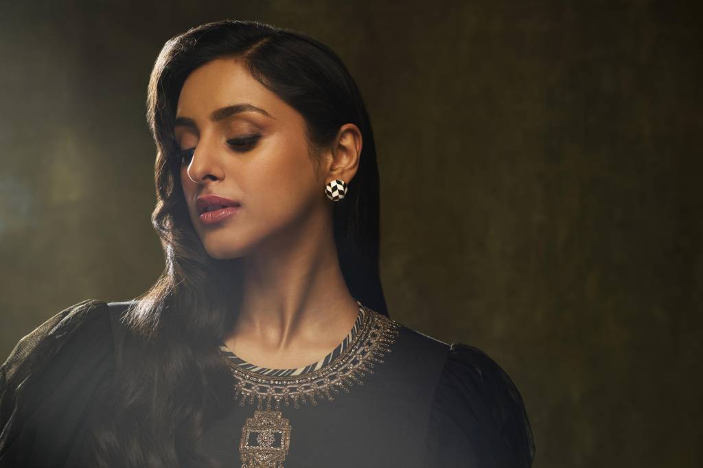 Chevron Oval Studs | Chevron Oval Studs · Eternz