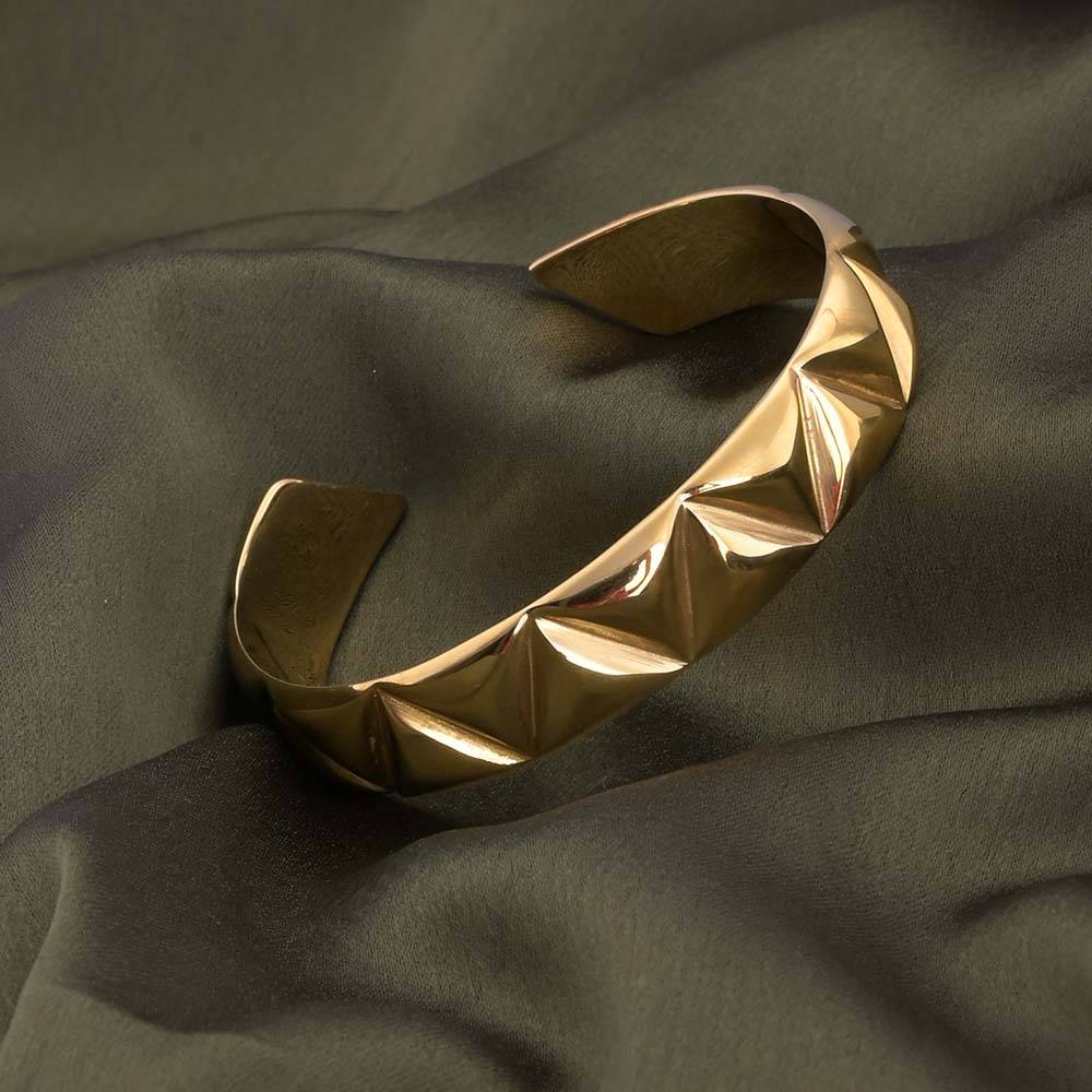 Triangle Embossed Cuff Bracelet | Triangle Embossed Cuff Bracelet · Eternz