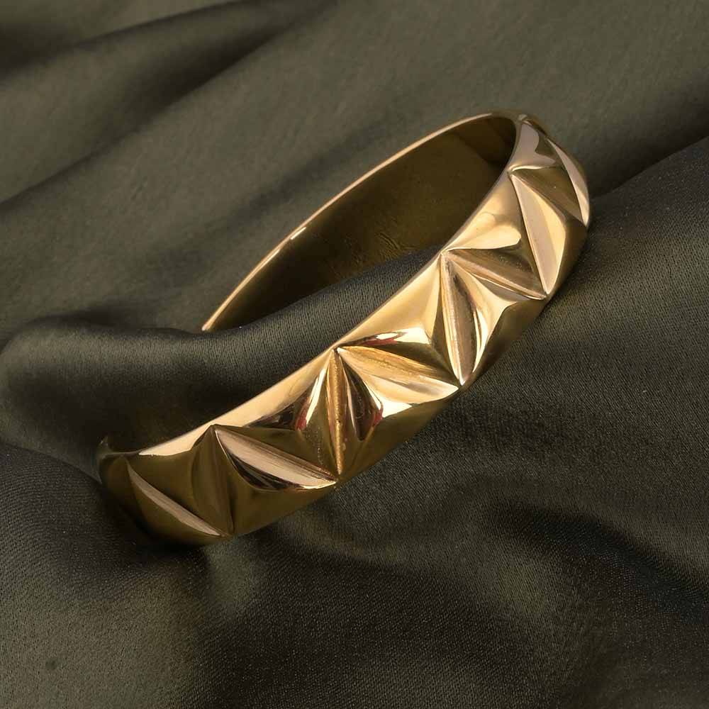 Triangle Embossed Cuff Bracelet | Triangle Embossed Cuff Bracelet · Eternz
