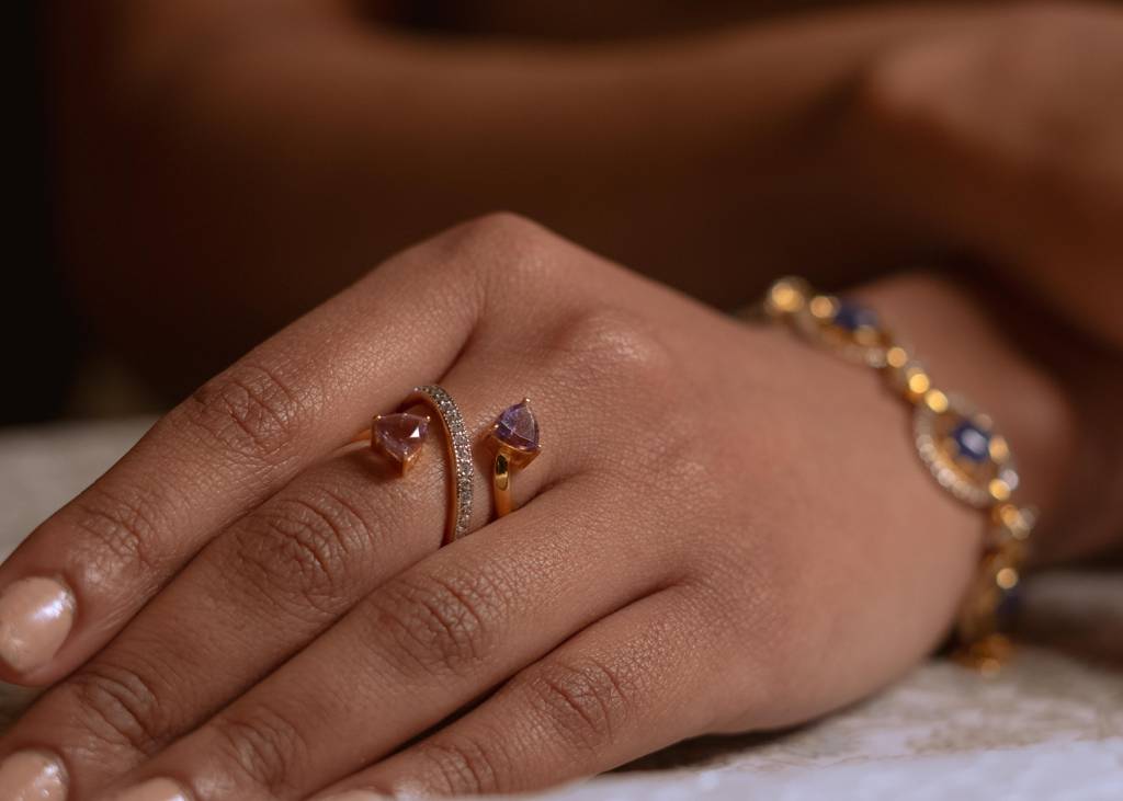 Crossover Gemstone Ring | Crossover Gemstone Ring · Eternz