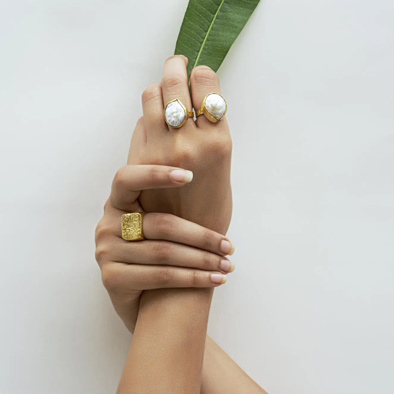 Boxy Boss Ring - Gold Tone | Boxy Boss Ring - Gold Tone · Eternz