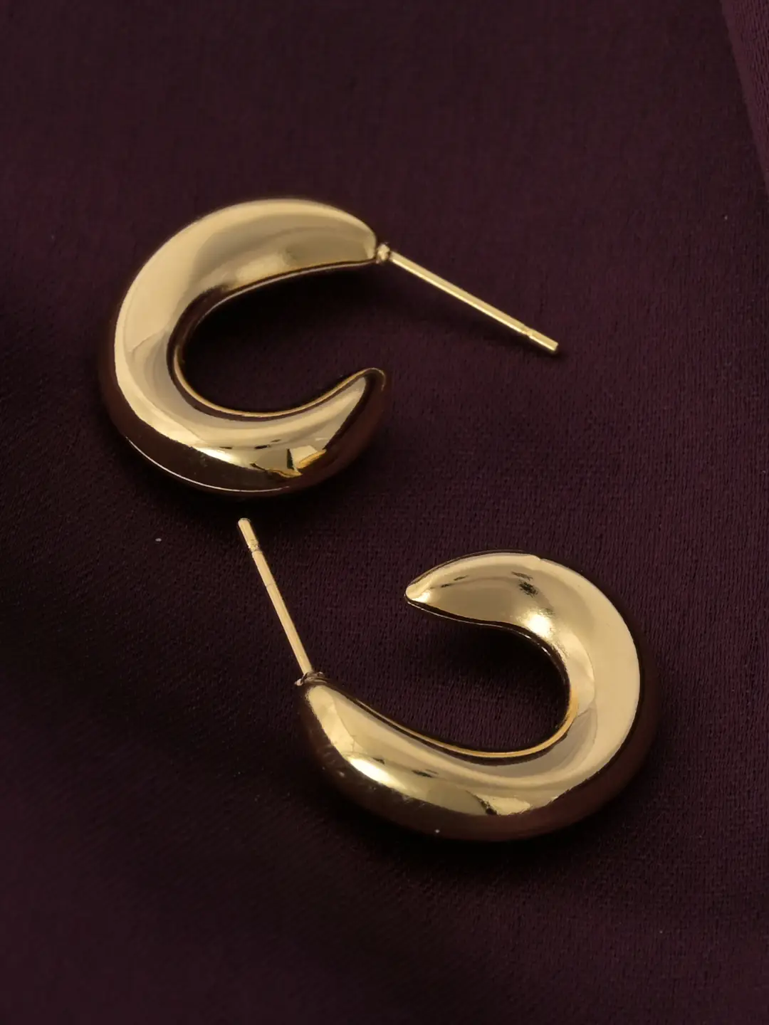 Cursive C Hoop Earrings | Cursive C Hoop Earrings · Eternz