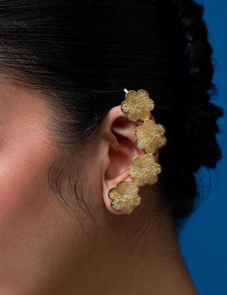 Golden Flower Carved Ear Cuff | Golden Flower Carved Ear Cuff · Eternz