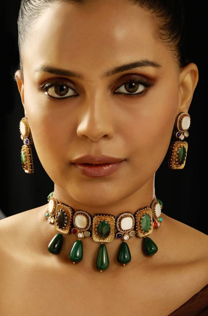 Aarini Multicolor Bespoke Choker Set | Aarini Multicolor Bespoke Choker ...