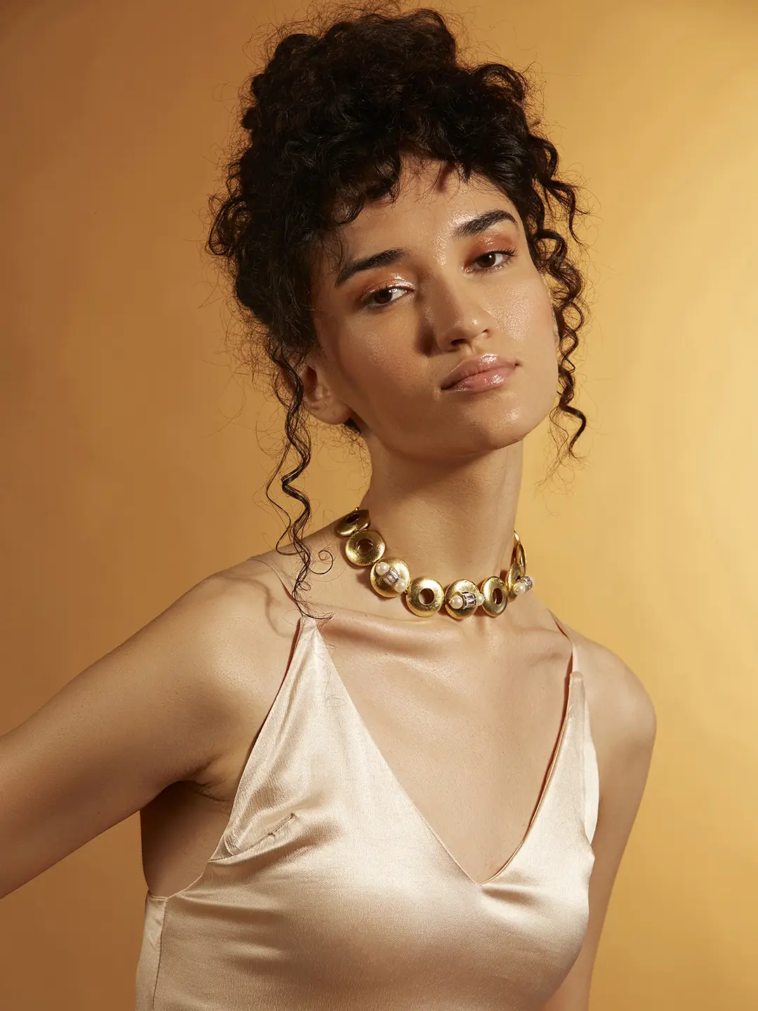 Golden Circlets Mini Choker | Golden Circlets Mini Choker · Eternz