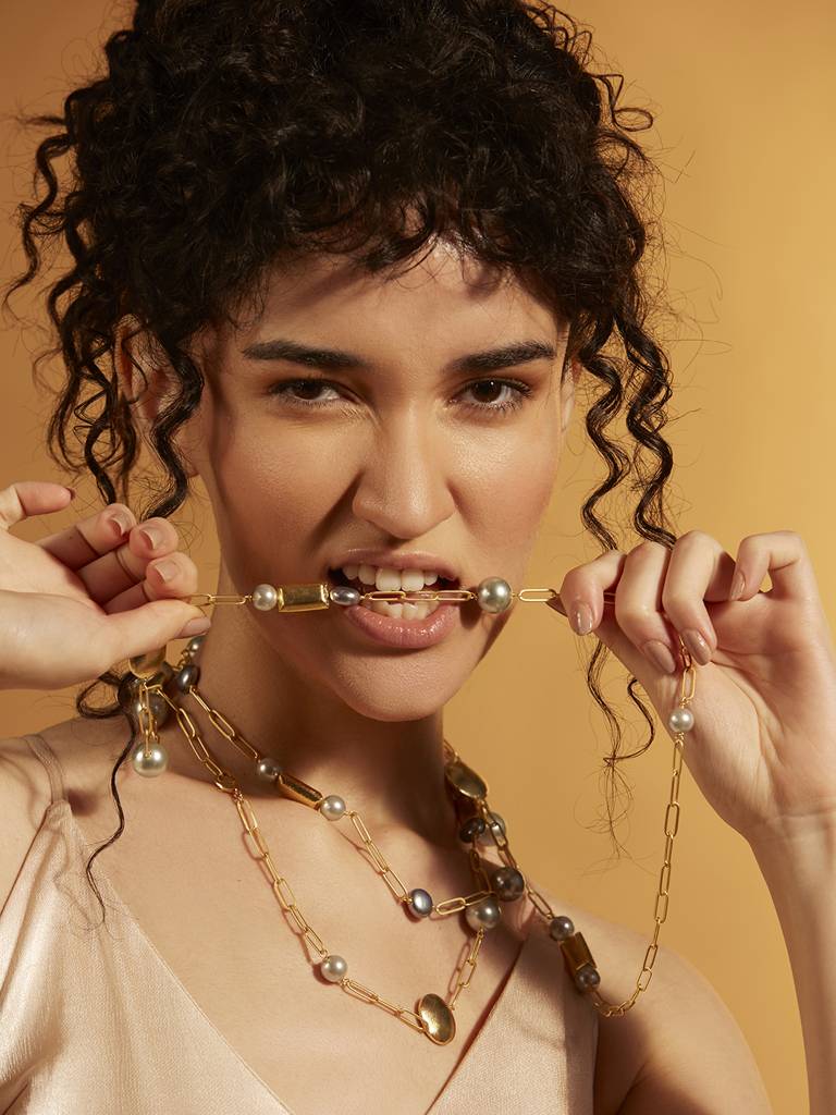 Grey Pearl Gold Bean Sautoir | Grey Pearl Gold Bean Sautoir · Eternz