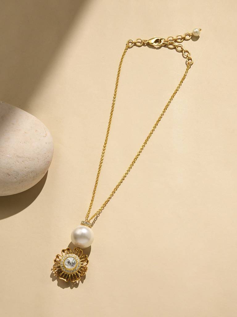 Radiant Gold Necklace | Radiant Gold Necklace · Eternz