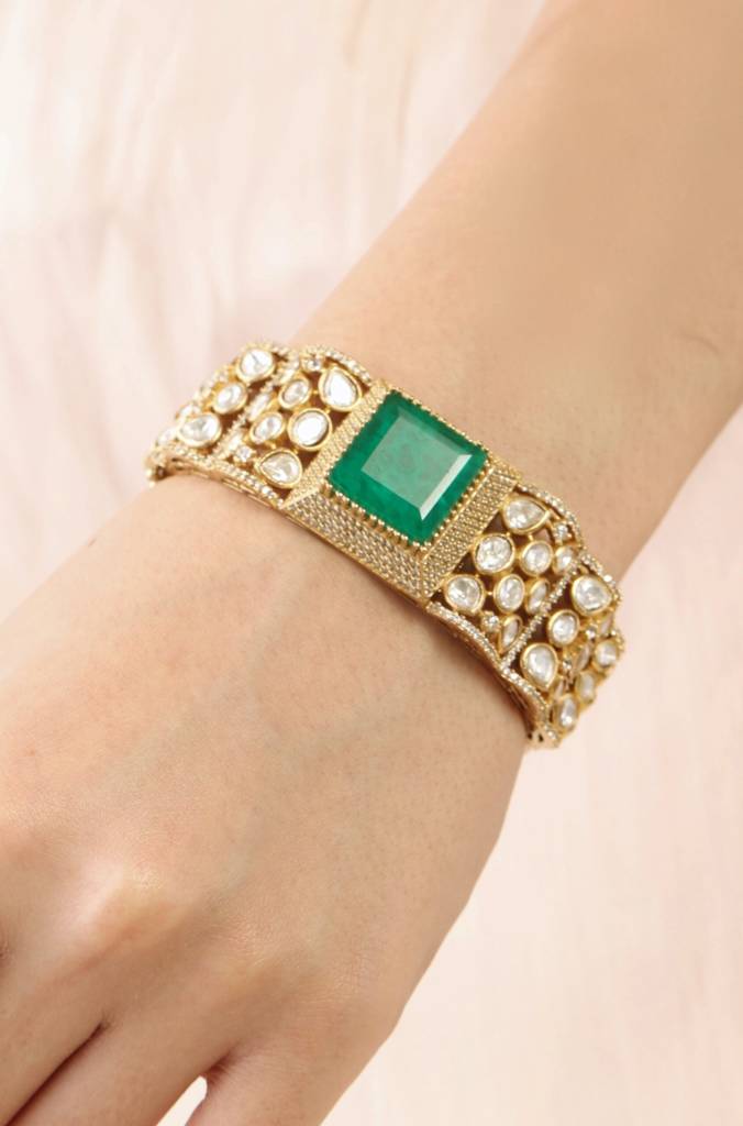 Emerald Elegance Bracelet | Emerald Elegance Bracelet · Eternz