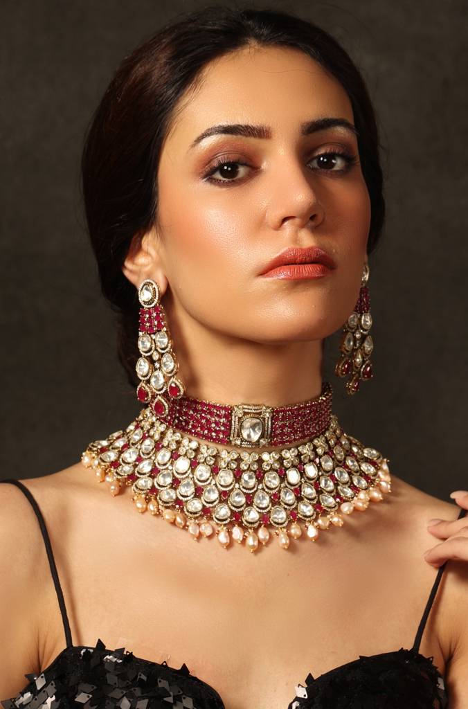 Crimson Thread Necklace Set | Crimson Thread Necklace Set · Eternz