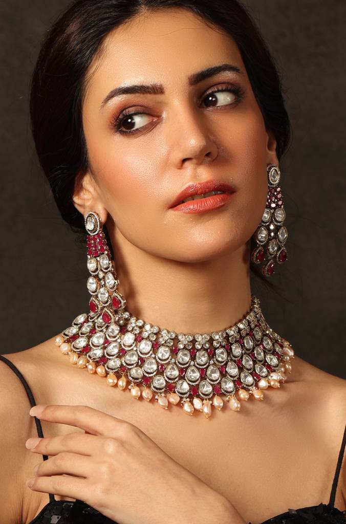 Crimson Thread Necklace Set | Crimson Thread Necklace Set · Eternz