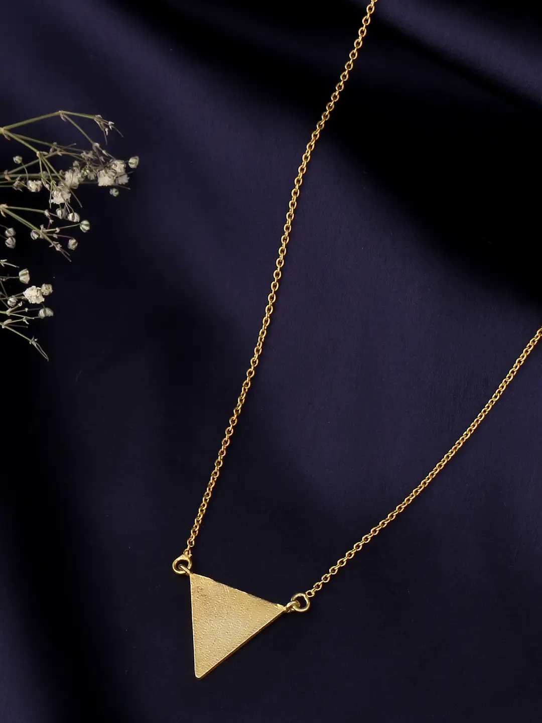 Triangle Necklace | Triangle Necklace · Eternz