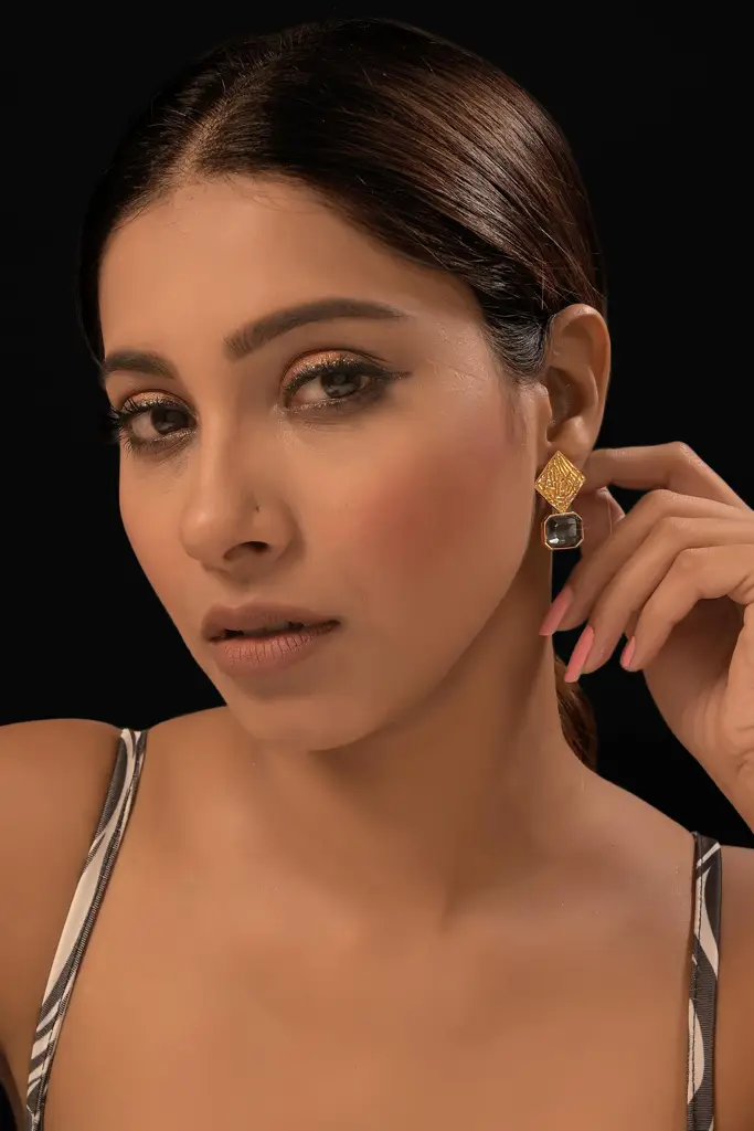 Maera Studs | Maera Studs · Eternz