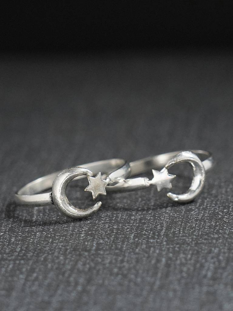 Firoza Oxidized Silver Tooned Chand Tara Thumb Toe Ring | Firoza Oxidized Silver Tooned Chand ...