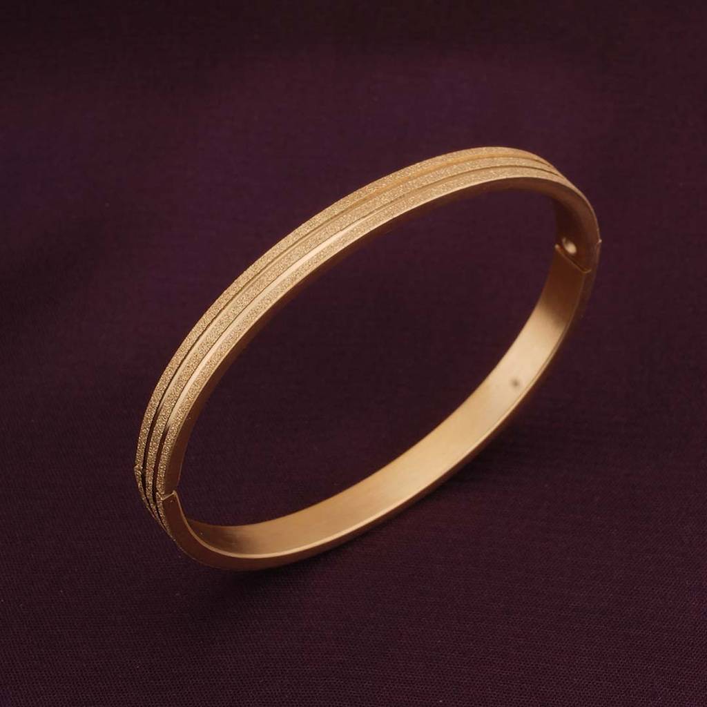 Sparkling Gold Bangle For Women | Sparkling Gold Bangle For Women · Eternz