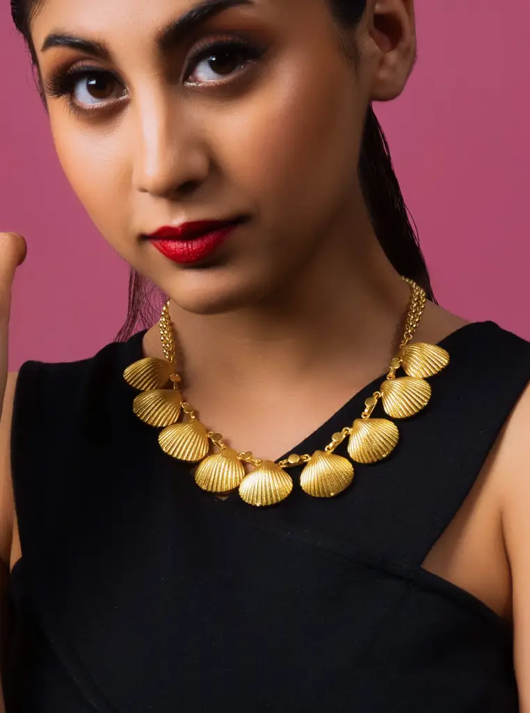 Golden Seashell Elegance Necklace | Golden Seashell Elegance Necklace ...