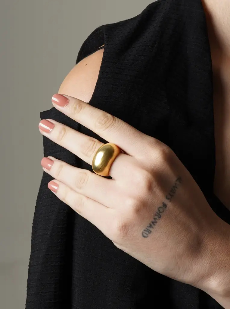 Chic Sphere Band Ring | Chic Sphere Band Ring · Eternz