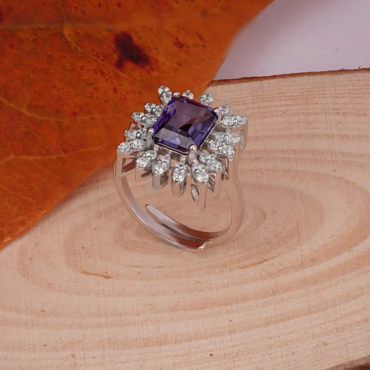 Gladiolus Ring | Gladiolus Ring · Eternz