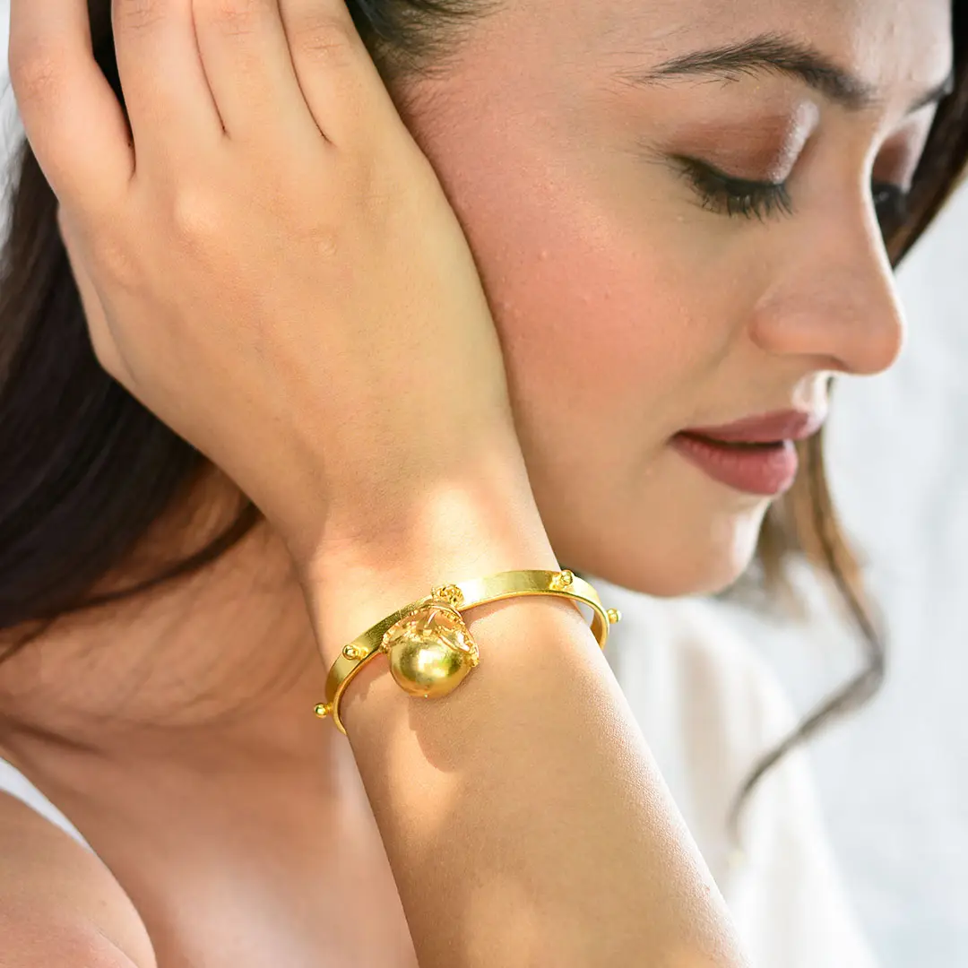 Goechala Bangle Cuff | Goechala Bangle Cuff · Eternz