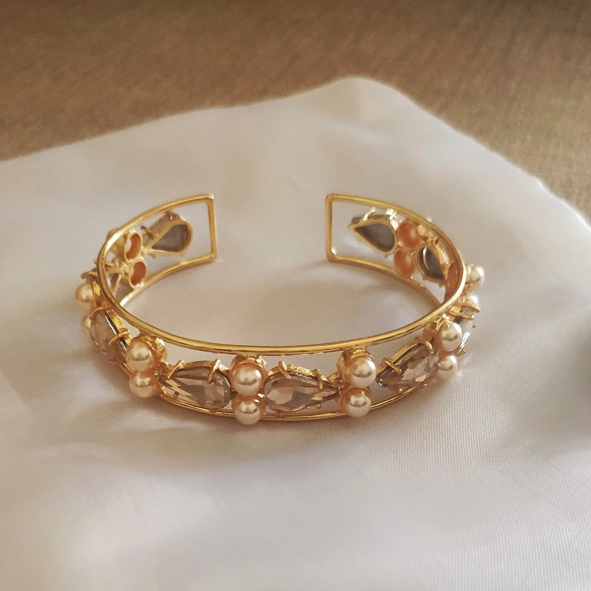 Samara Cuff | Samara Cuff · Eternz