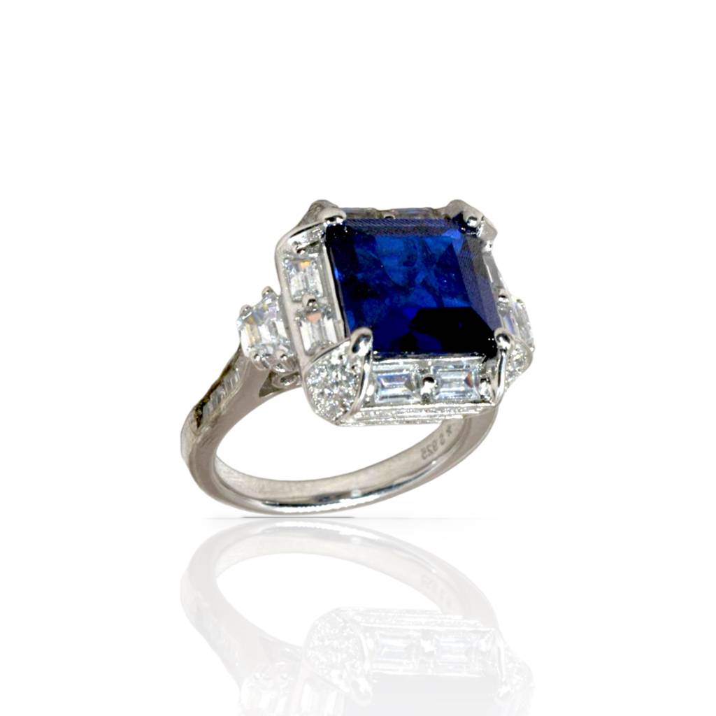 Sapphire Splendor Ring | Sapphire Splendor Ring · Eternz