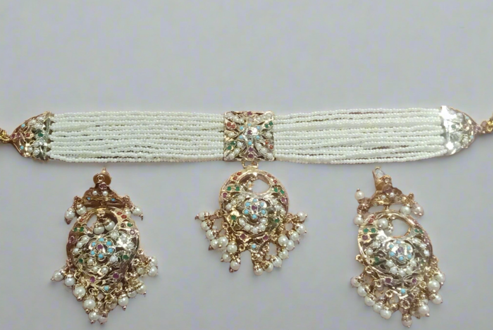 Exquisite Navratan Poth 2 Tukdi Jadau Choker Set | Exquisite Navratan ...