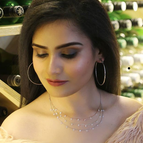 Multi-Tone Triple Layered Queens Necklace | Multi-Tone Triple Layered ...