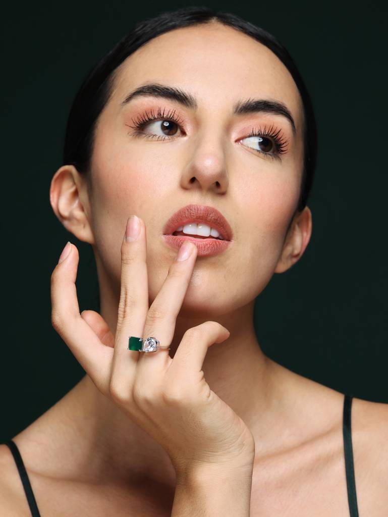 Radiant Emerald Promise Ring | Radiant Emerald Promise Ring · Eternz