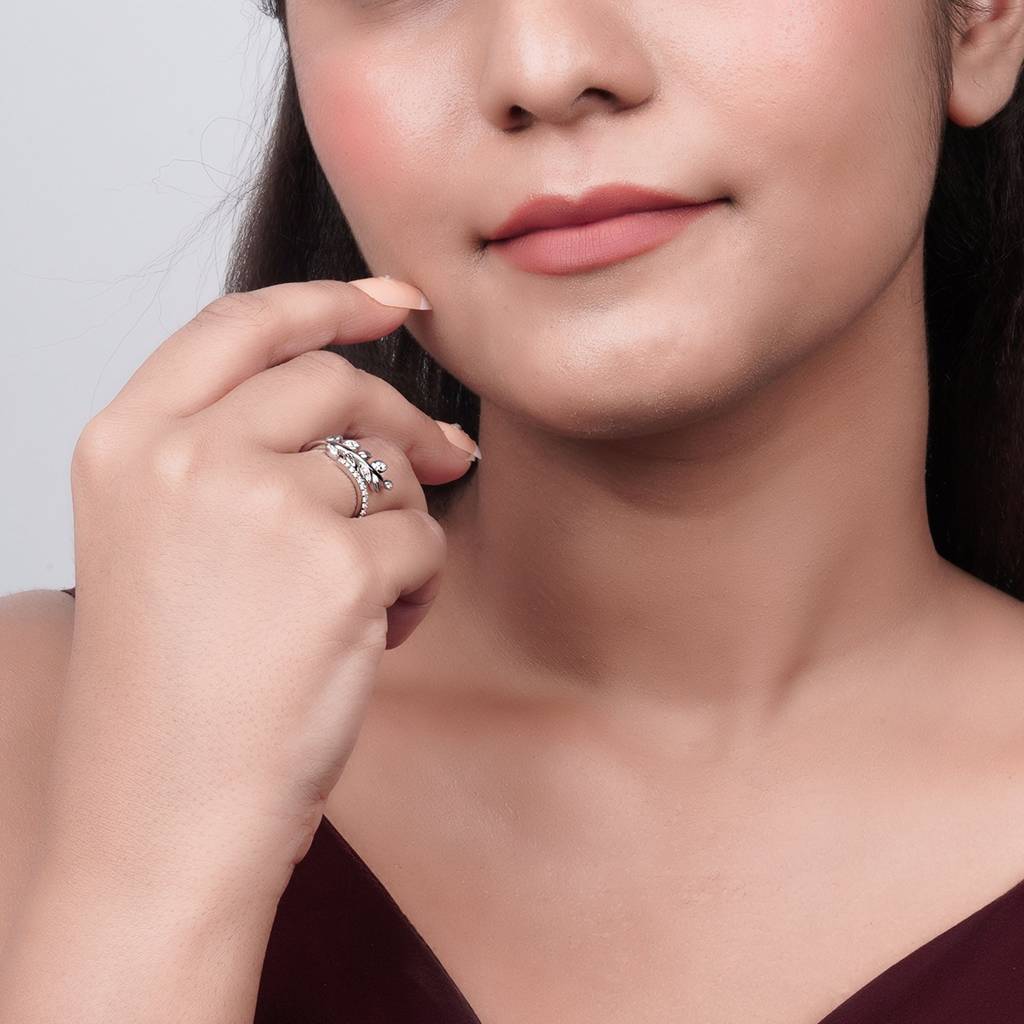 Silver Zircon Leaf Ring | Silver Zircon Leaf Ring · Eternz