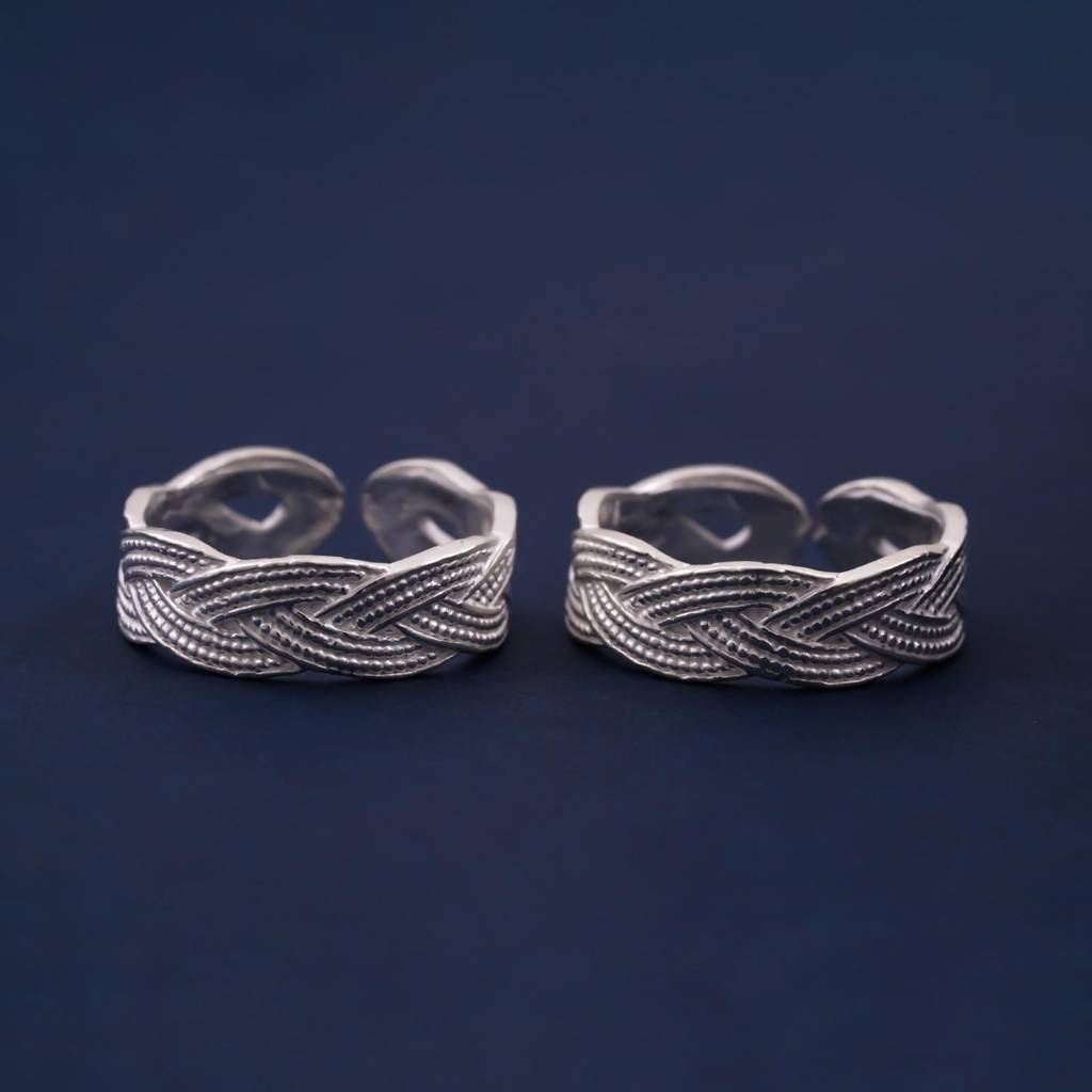 Stylish Braided Silver Toe Rings | Stylish Braided Silver Toe Rings ...
