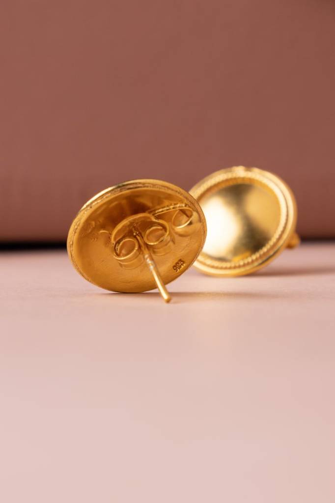 Adya Gold Tone Matte Versatile Studs | Adya Gold Tone Matte Versatile Studs · Eternz