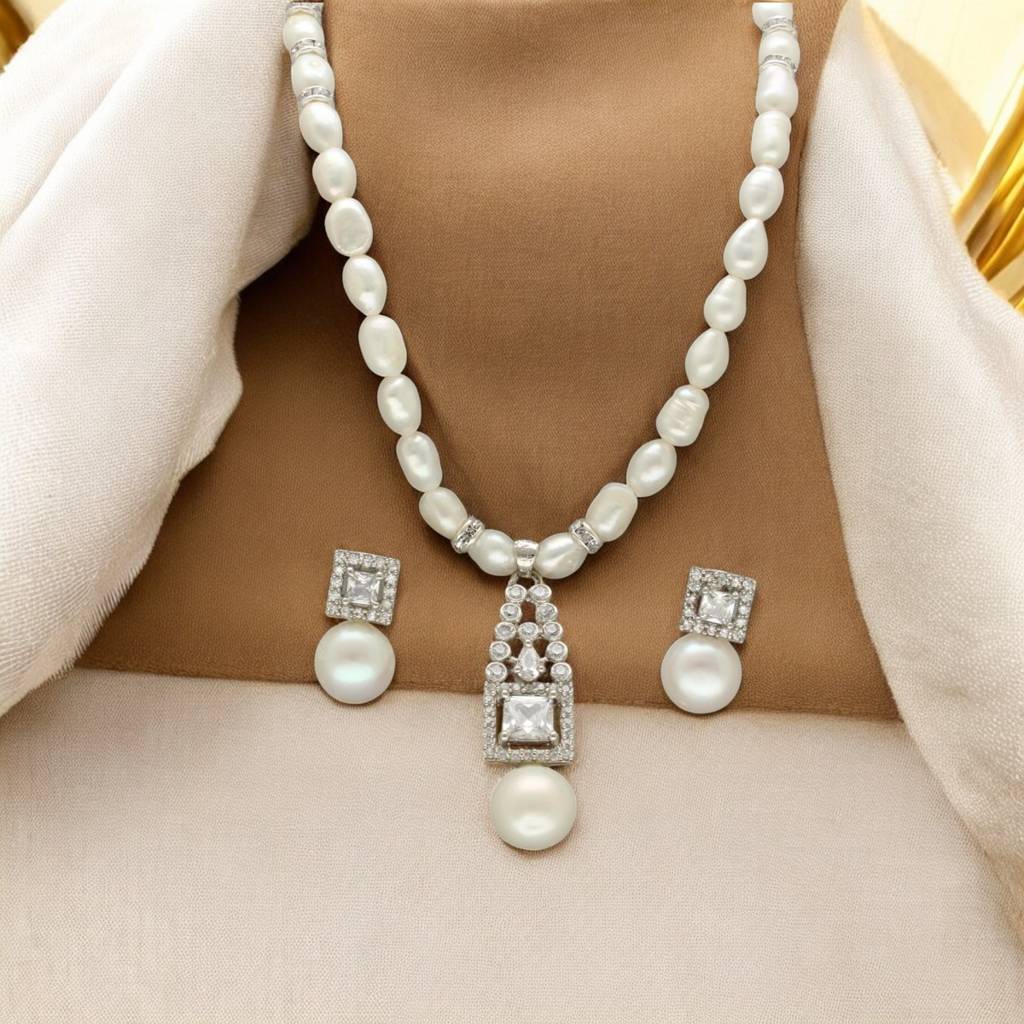 Hiral Pearl Set Hiral Pearl Set · Eternz