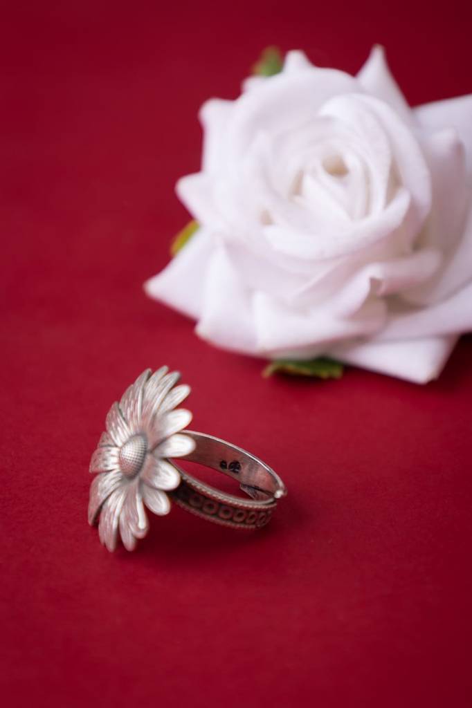 Moh Intricate Sunflower Statement Ring | Moh Intricate Sunflower ...