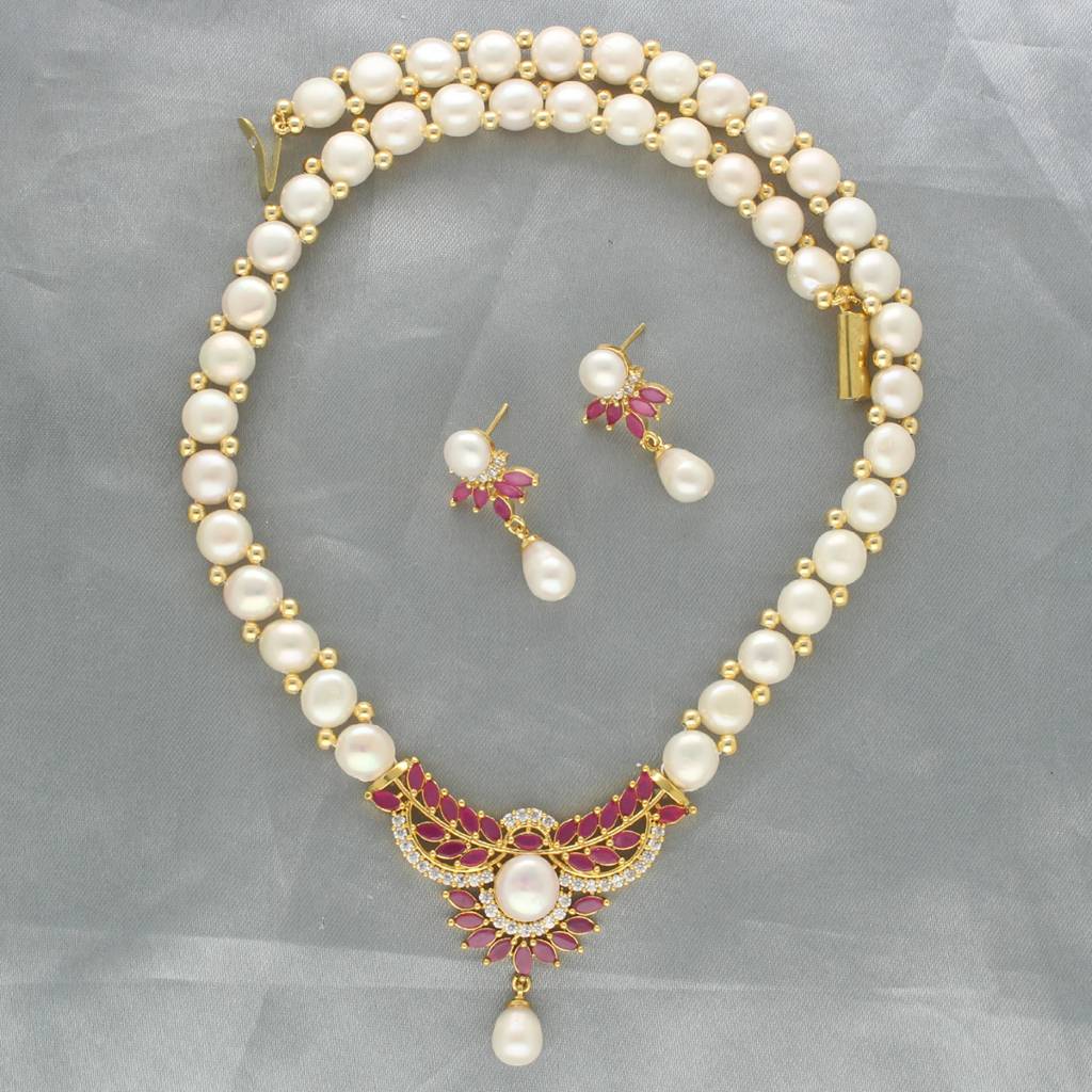 Twinkle Pearl Necklace Set | Twinkle Pearl Necklace Set · Eternz