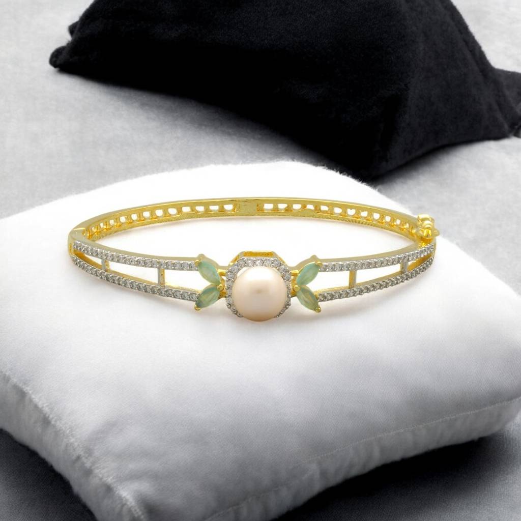 Phoenix Pearl Bracelet | Phoenix Pearl Bracelet · Eternz